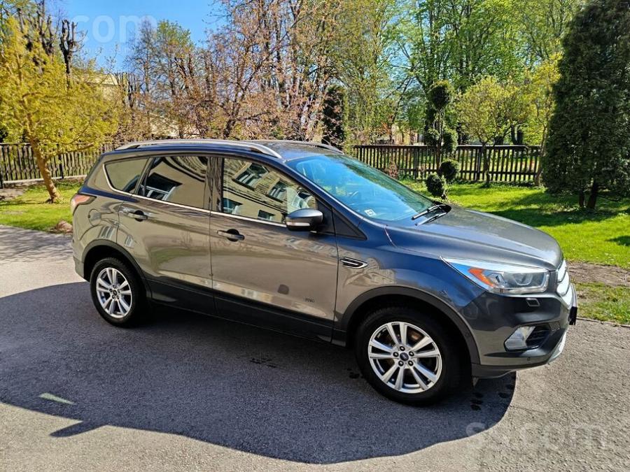 Pelēks Ford Kuga 2017 Ventspils, ar dzinēja tilpumu 2.00 L un nobraukumu 174 tūkst. km par 11900 €, foto 5 vietnē AUTOMOTO.COM.LV