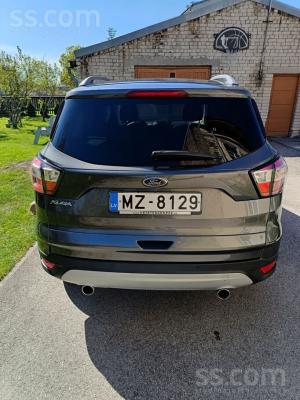 Pelēks Ford Kuga 2017 Ventspils, ar dzinēja tilpumu 2.00 L un nobraukumu 174 tūkst. km par 11900 €, foto 8 vietnē AUTOMOTO.COM.LV