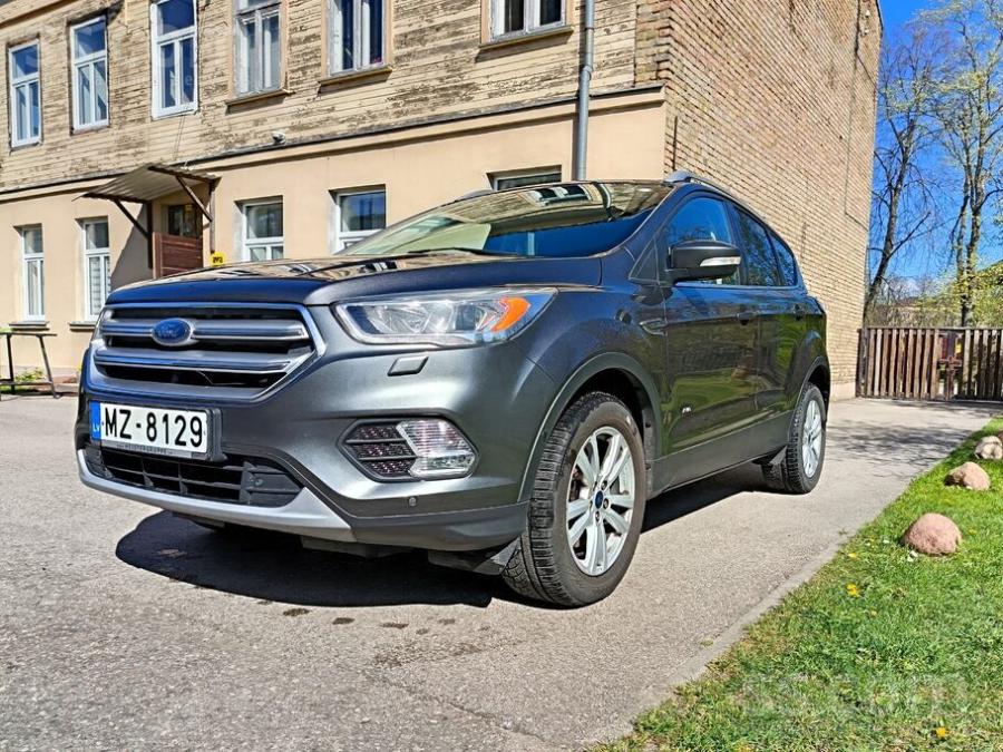 Pelēks Ford Kuga 2017 Ventspils, ar dzinēja tilpumu 2.00 L un nobraukumu 174 tūkst. km par 11900 €, foto 11 vietnē AUTOMOTO.COM.LV