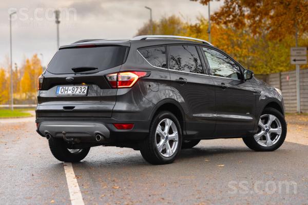 Pelēks Ford Kuga 2017 Jelgava, ar dzinēja tilpumu 2.00 L un nobraukumu 216 tūkst. km par 13900 €, foto 5 vietnē AUTOMOTO.COM.LV