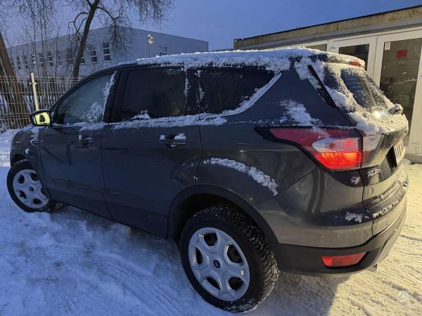 Pelēks Ford Kuga 2017 Kauņa, ar dzinēja tilpumu 2.00 L un nobraukumu 224 tūkst. km par 7750 €, foto 3 vietnē AUTOMOTO.COM.LV