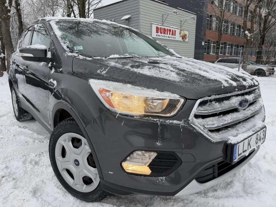 Grey Ford Kuga 2017 in Kaunas, with an engine capacity of 2.00 L and mileage of 224 thousand km for 7750 €, photo 2 on AUTOMOTO.COM.LV