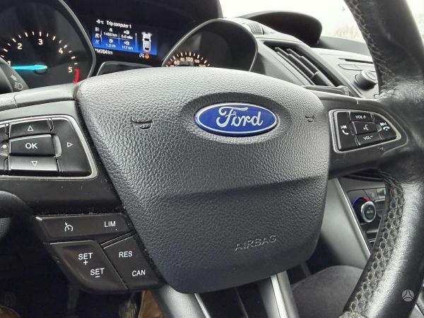 Grey Ford Kuga 2017 in Kaunas, with an engine capacity of 2.00 L and mileage of 224 thousand km for 7750 €, photo 5 on AUTOMOTO.COM.LV