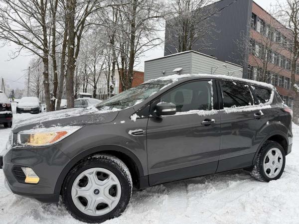 Grey Ford Kuga 2017 in Kaunas, with an engine capacity of 2.00 L and mileage of 224 thousand km for 7750 €, photo 7 on AUTOMOTO.COM.LV