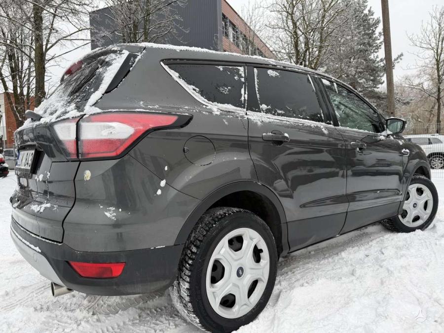 Grey Ford Kuga 2017 in Kaunas, with an engine capacity of 2.00 L and mileage of 224 thousand km for 7750 €, photo 18 on AUTOMOTO.COM.LV