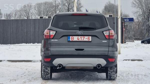 Grey Ford Kuga 2017 in Jelgava, with an engine capacity of 1.50 L and mileage of 184 thousand km for 10940 €, photo 5 on AUTOMOTO.COM.LV