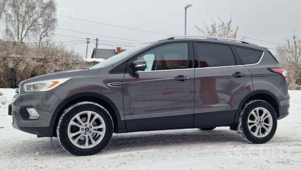 Grey Ford Kuga 2017 in Jelgava, with an engine capacity of 1.50 L and mileage of 184 thousand km for 10940 €, photo 7 on AUTOMOTO.COM.LV