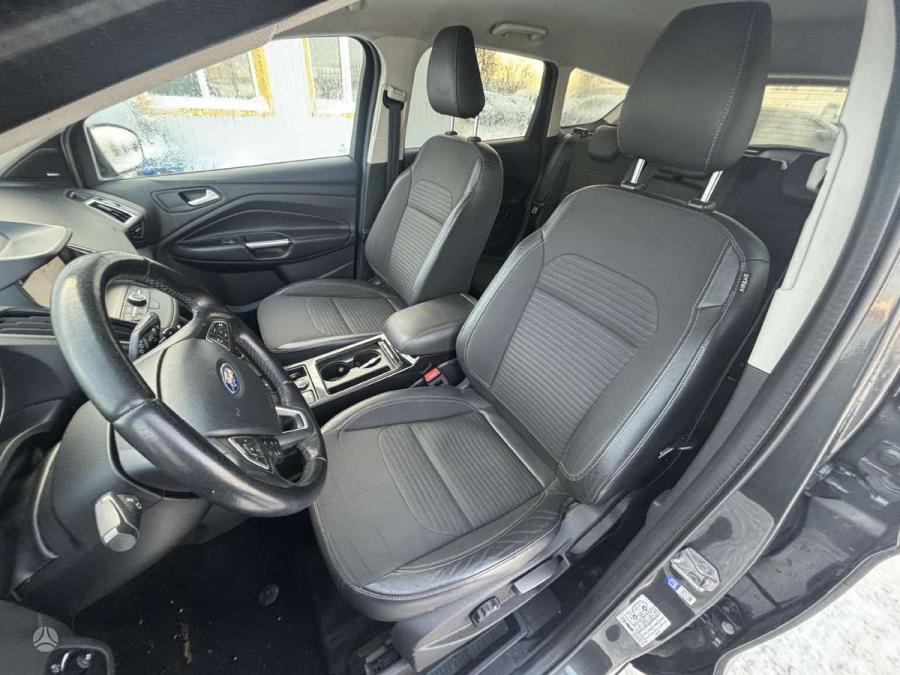 Pelēks Ford Kuga 2017 Tauragė, ar dzinēja tilpumu 2.00 L un nobraukumu 210 tūkst. km par 9700 €, foto 12 vietnē AUTOMOTO.COM.LV