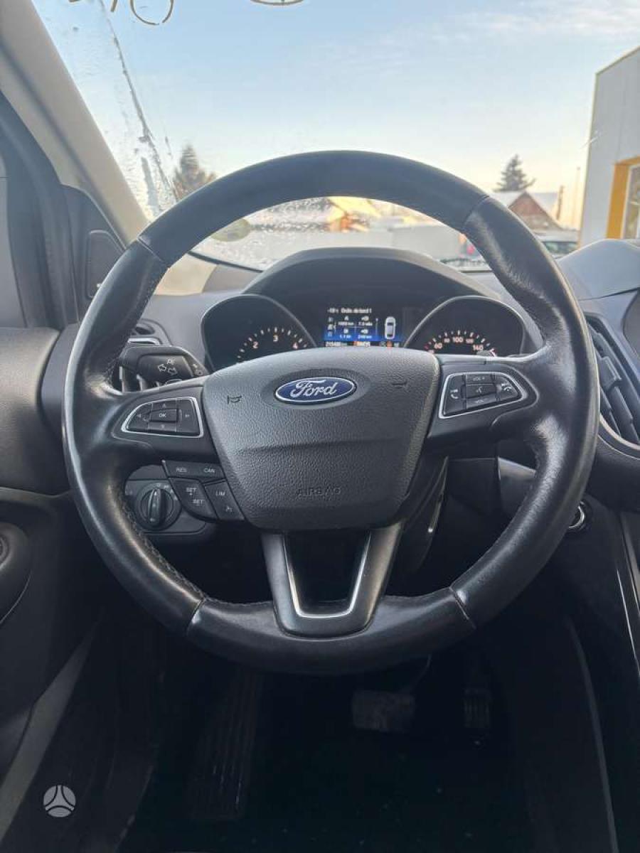 Pelēks Ford Kuga 2017 Tauragė, ar dzinēja tilpumu 2.00 L un nobraukumu 210 tūkst. km par 9700 €, foto 18 vietnē AUTOMOTO.COM.LV