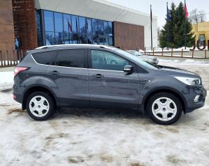 Pelēks Ford Kuga 2017 Jurbarkas, ar dzinēja tilpumu 1.50 L un nobraukumu 169 tūkst. km par 8900 €, foto 4 vietnē AUTOMOTO.COM.LV