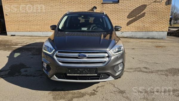 Pelēks Ford Kuga 2017 Limbaži, ar dzinēja tilpumu 2.00 L un nobraukumu 238 tūkst. km par 11500 €, foto 2 vietnē AUTOMOTO.COM.LV