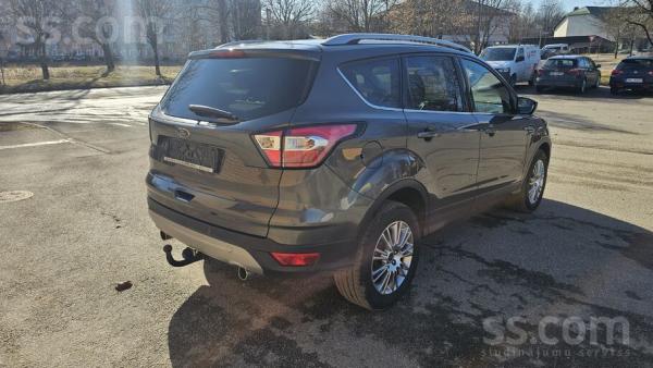 Pelēks Ford Kuga 2017 Limbaži, ar dzinēja tilpumu 2.00 L un nobraukumu 238 tūkst. km par 11500 €, foto 5 vietnē AUTOMOTO.COM.LV