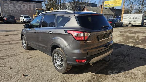Pelēks Ford Kuga 2017 Limbaži, ar dzinēja tilpumu 2.00 L un nobraukumu 238 tūkst. km par 11500 €, foto 7 vietnē AUTOMOTO.COM.LV