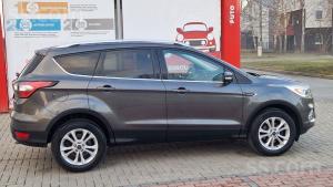 Grey Ford Kuga 2017 in Jelgava, with an engine capacity of 1.50 L and mileage of 184 thousand km for 10950 €, photo 2 on AUTOMOTO.COM.LV