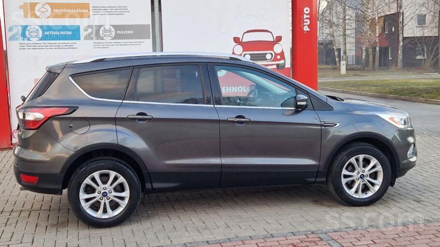 Grey Ford Kuga 2017 in Jelgava, with an engine capacity of 1.50 L and mileage of 184 thousand km for 10950 €, photo 2 on AUTOMOTO.COM.LV
