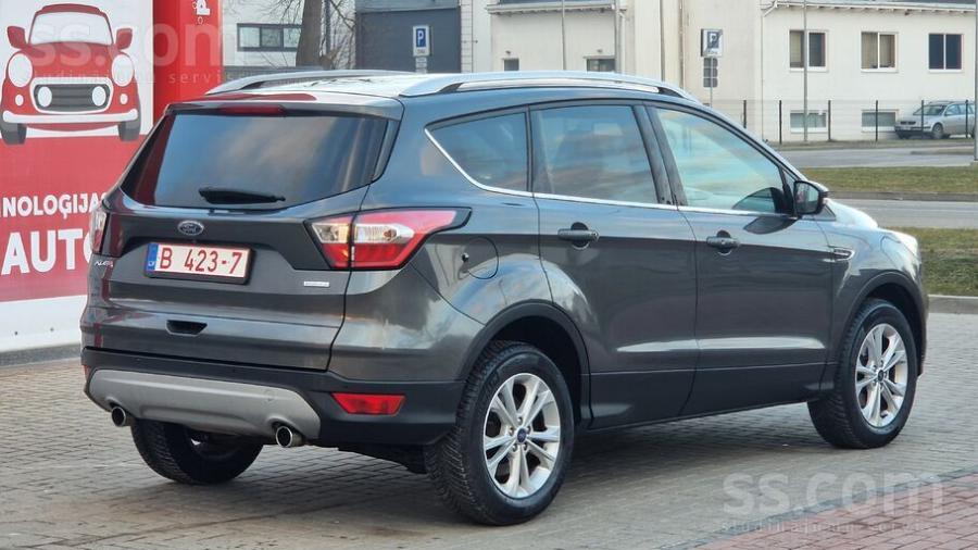 Grey Ford Kuga 2017 in Jelgava, with an engine capacity of 1.50 L and mileage of 184 thousand km for 10950 €, photo 3 on AUTOMOTO.COM.LV