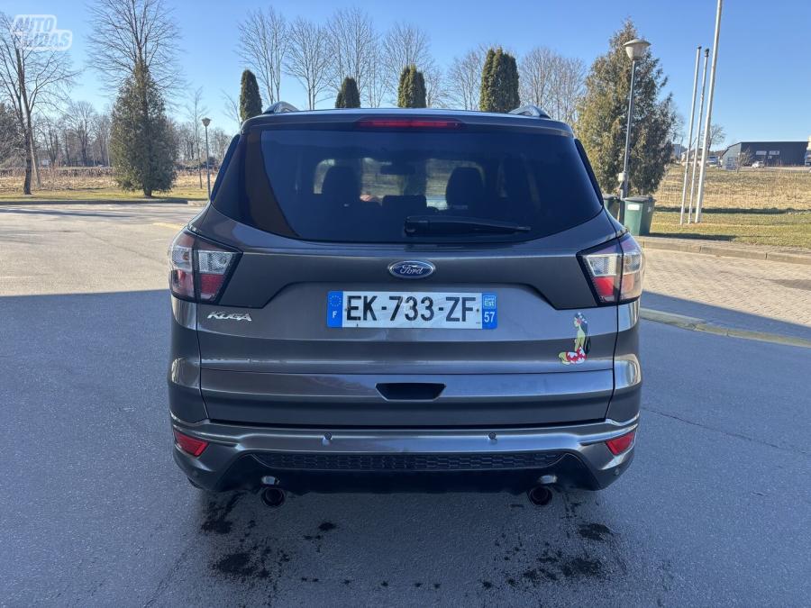 Grey Ford Kuga 2017 in Taurage, with an engine capacity of 1.50 L and mileage of 180 thousand km for 9500 €, photo 9 on AUTOMOTO.COM.LV