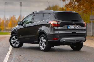 Pelēks Ford Kuga 2017 Jelgava, ar dzinēja tilpumu 2.00 L un nobraukumu 216 tūkst. km par 9500 €, foto 5 vietnē AUTOMOTO.COM.LV
