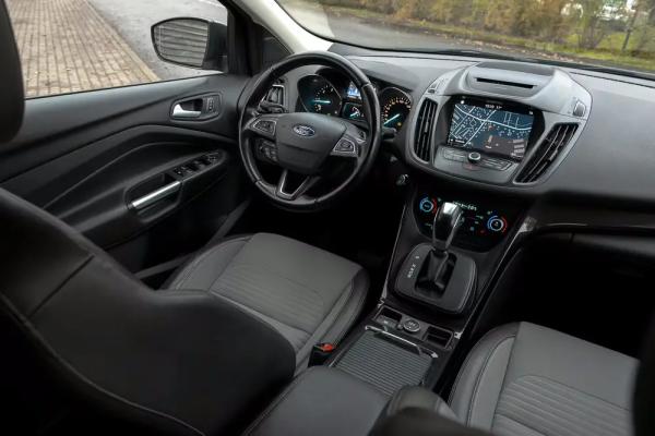 Grey Ford Kuga 2017 in Jelgava, with an engine capacity of 2.00 L and mileage of 216 thousand km for 9500 €, photo 7 on AUTOMOTO.COM.LV