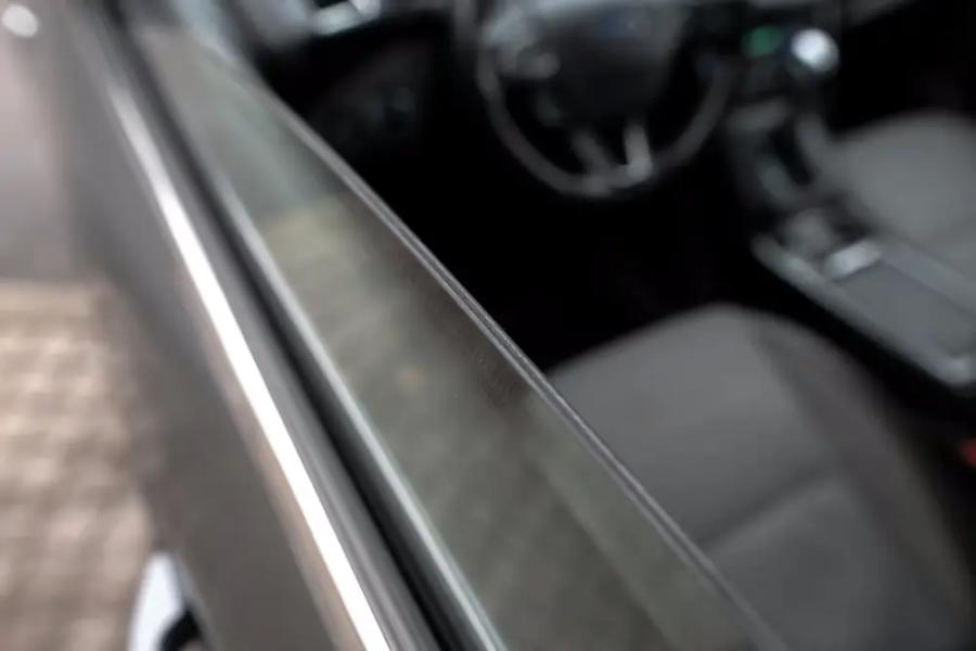 Pelēks Ford Kuga 2017 Jelgava, ar dzinēja tilpumu 2.00 L un nobraukumu 216 tūkst. km par 9500 €, foto 17 vietnē AUTOMOTO.COM.LV