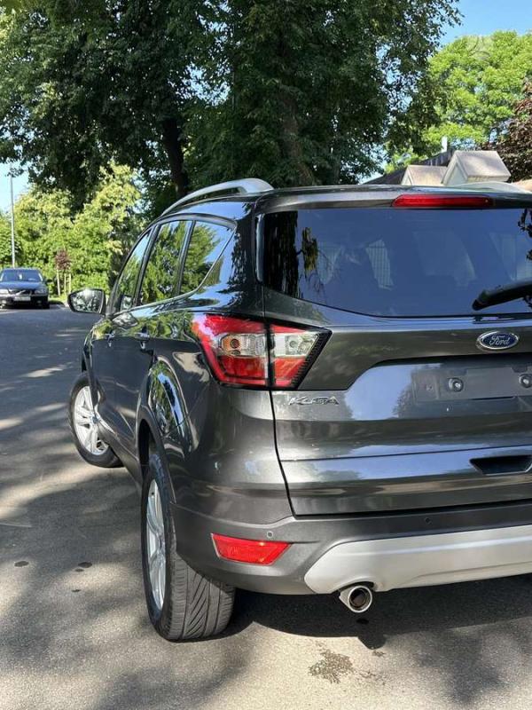 Pelēks Ford Kuga 2017 Tauragė, ar dzinēja tilpumu 1.50 L un nobraukumu 200 tūkst. km par 8800 €, foto 8 vietnē AUTOMOTO.COM.LV