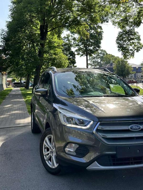 Grey Ford Kuga 2017 in Taurage, with an engine capacity of 1.50 L and mileage of 200 thousand km for 8800 €, photo 7 on AUTOMOTO.COM.LV