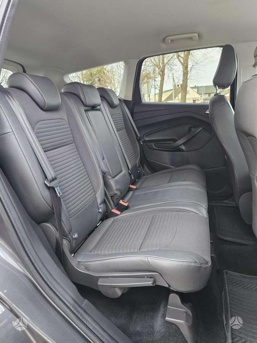 Pelēks Ford Kuga 2017 Šauļi, ar dzinēja tilpumu 1.50 L un nobraukumu 137 tūkst. km par 11950 €, foto 16 vietnē AUTOMOTO.COM.LV