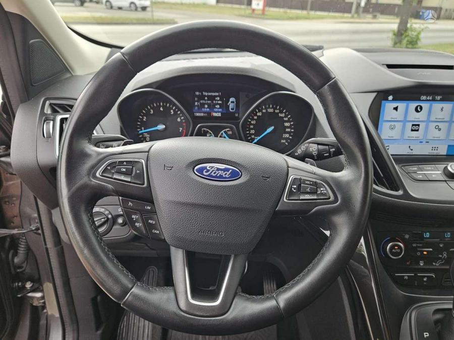 Pelēks Ford Kuga 2017 Šauļi, ar dzinēja tilpumu 1.50 L un nobraukumu 137 tūkst. km par 11950 €, foto 20 vietnē AUTOMOTO.COM.LV
