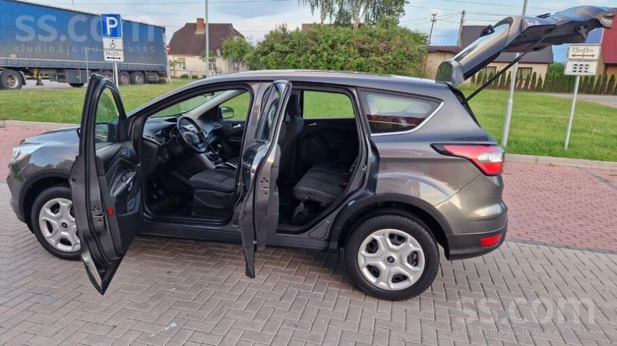 Grey Ford Kuga 2017 in Jelgava, with an engine capacity of 1.50 L and mileage of 98 thousand km for 10950 €, photo 24 on AUTOMOTO.COM.LV