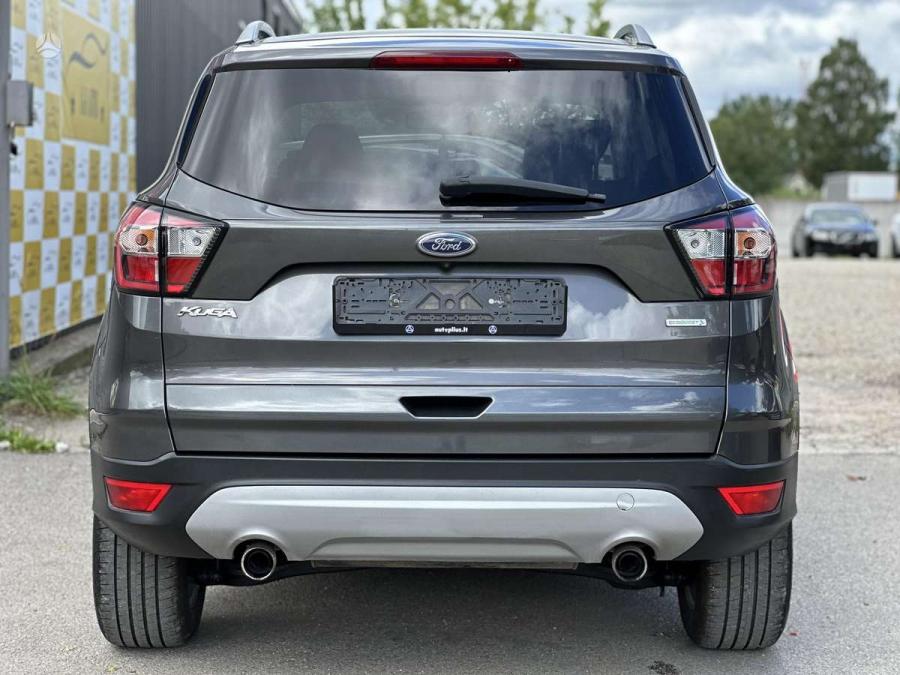 Pelēks Ford Kuga 2017 Šauļi, ar dzinēja tilpumu 1.50 L un nobraukumu 227 tūkst. km par 9450 €, foto 12 vietnē AUTOMOTO.COM.LV
