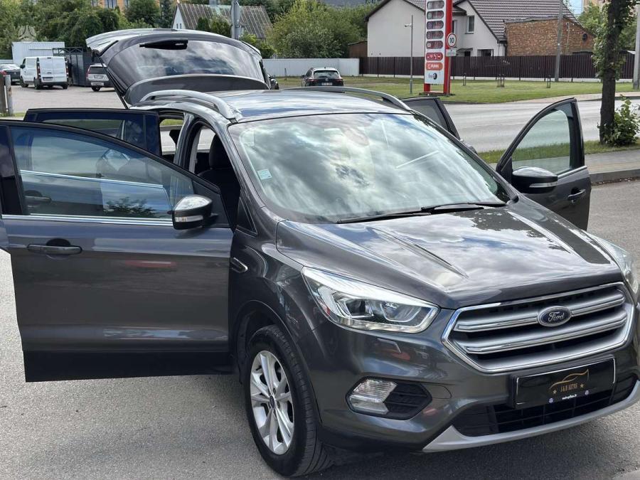 Pelēks Ford Kuga 2017 Šauļi, ar dzinēja tilpumu 1.50 L un nobraukumu 227 tūkst. km par 9450 €, foto 20 vietnē AUTOMOTO.COM.LV