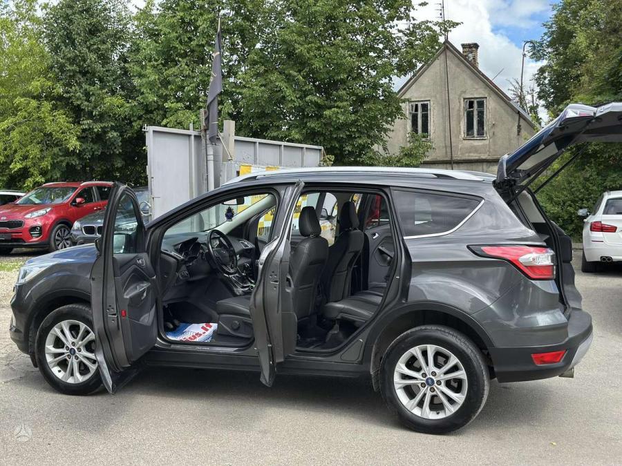 Pelēks Ford Kuga 2017 Šauļi, ar dzinēja tilpumu 1.50 L un nobraukumu 227 tūkst. km par 9450 €, foto 21 vietnē AUTOMOTO.COM.LV