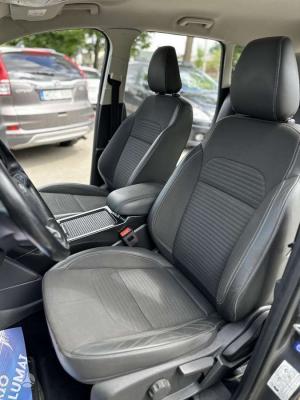 Pelēks Ford Kuga 2017 Šauļi, ar dzinēja tilpumu 1.50 L un nobraukumu 227 tūkst. km par 9450 €, foto 23 vietnē AUTOMOTO.COM.LV