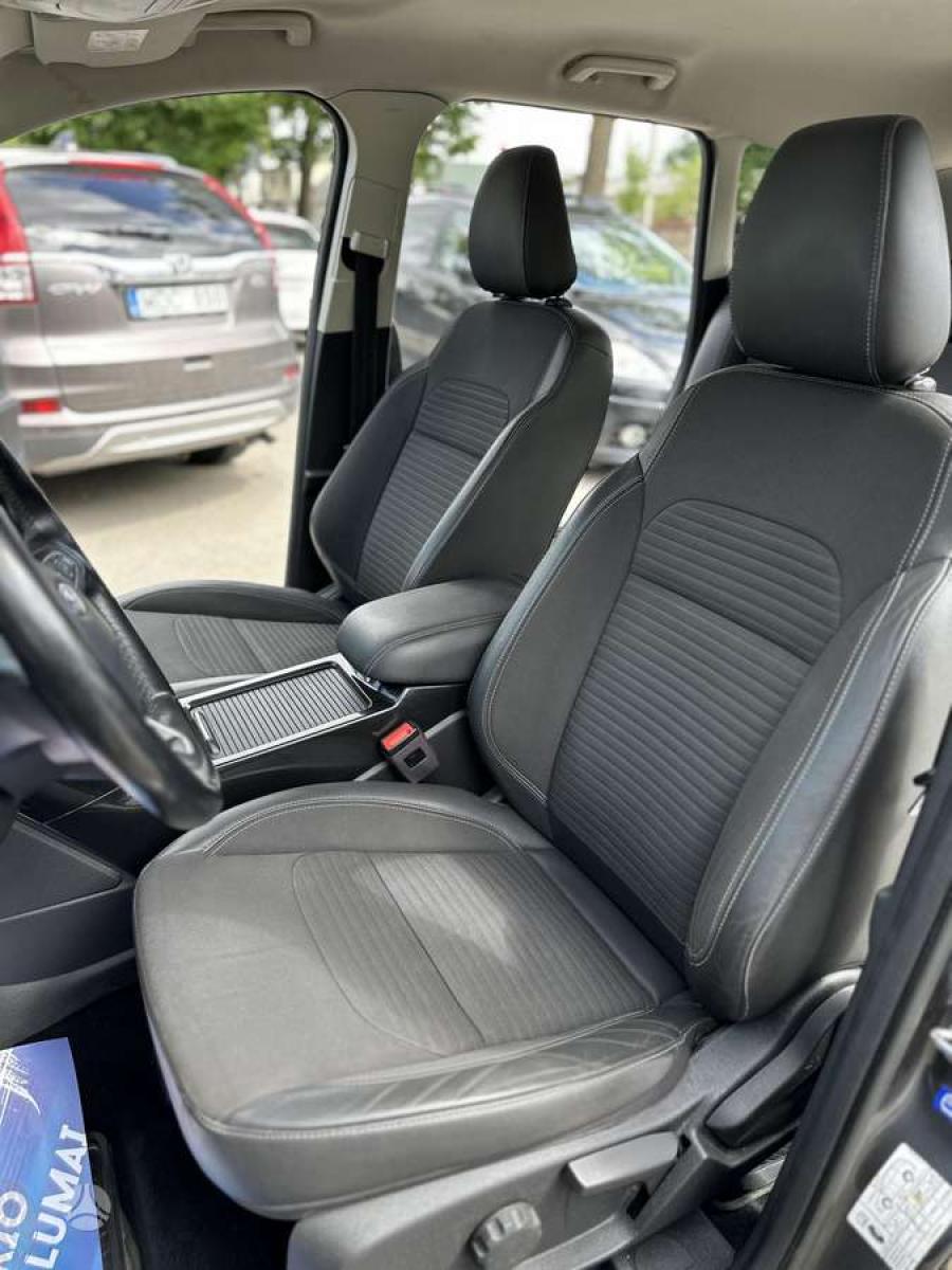 Pelēks Ford Kuga 2017 Šauļi, ar dzinēja tilpumu 1.50 L un nobraukumu 227 tūkst. km par 9450 €, foto 23 vietnē AUTOMOTO.COM.LV