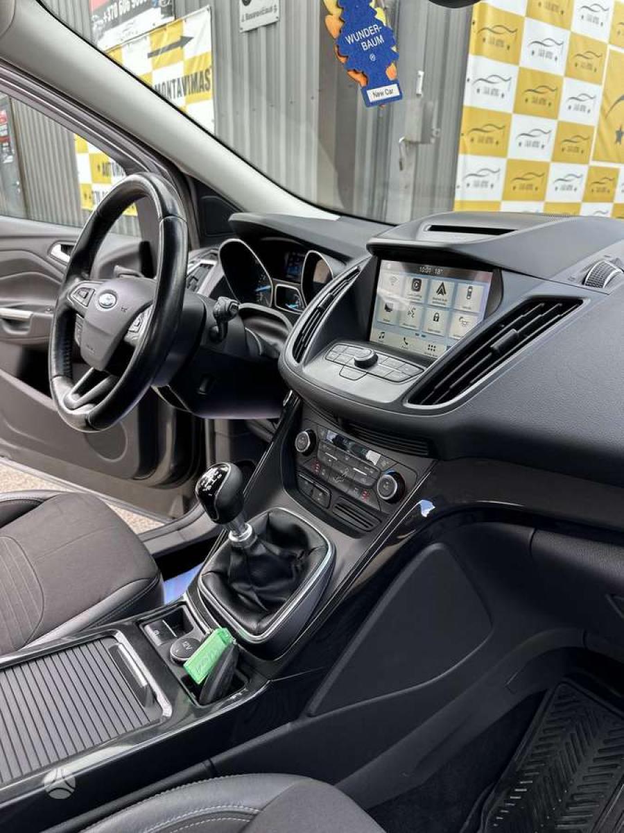 Pelēks Ford Kuga 2017 Šauļi, ar dzinēja tilpumu 1.50 L un nobraukumu 227 tūkst. km par 9450 €, foto 34 vietnē AUTOMOTO.COM.LV