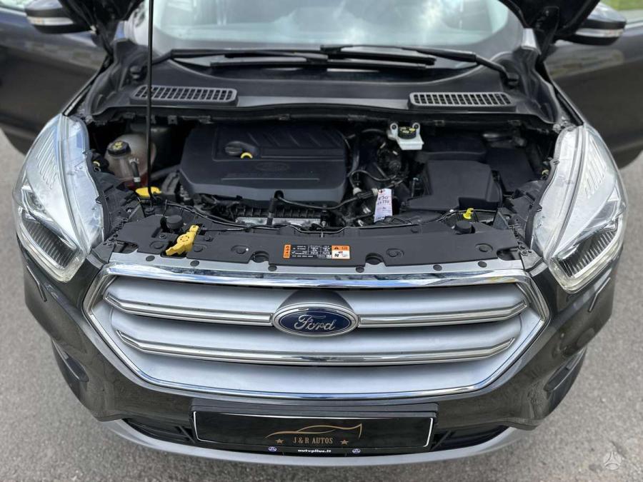 Pelēks Ford Kuga 2017 Šauļi, ar dzinēja tilpumu 1.50 L un nobraukumu 227 tūkst. km par 9450 €, foto 38 vietnē AUTOMOTO.COM.LV