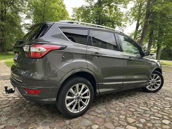 Grey Ford Kuga 2017 in Kaunas, with an engine capacity of 2.00 L and mileage of 190 thousand km for 11990 €, photo 4 on AUTOMOTO.COM.LV
