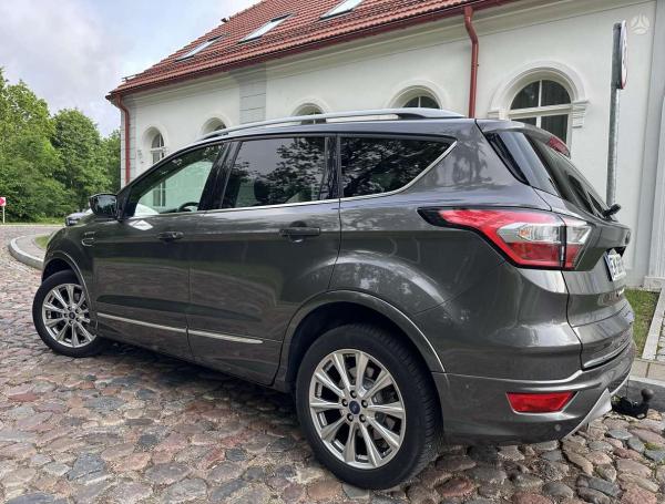 Pelēks Ford Kuga 2017 Kauņa, ar dzinēja tilpumu 2.00 L un nobraukumu 190 tūkst. km par 11990 €, foto 3 vietnē AUTOMOTO.COM.LV
