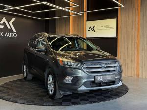 Grey Ford Kuga 2017 in Kaunas, with an engine capacity of 1.50 L and mileage of 195 thousand km for 9490 €, photo 4 on AUTOMOTO.COM.LV