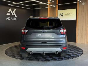 Grey Ford Kuga 2017 in Kaunas, with an engine capacity of 1.50 L and mileage of 195 thousand km for 9490 €, photo 11 on AUTOMOTO.COM.LV
