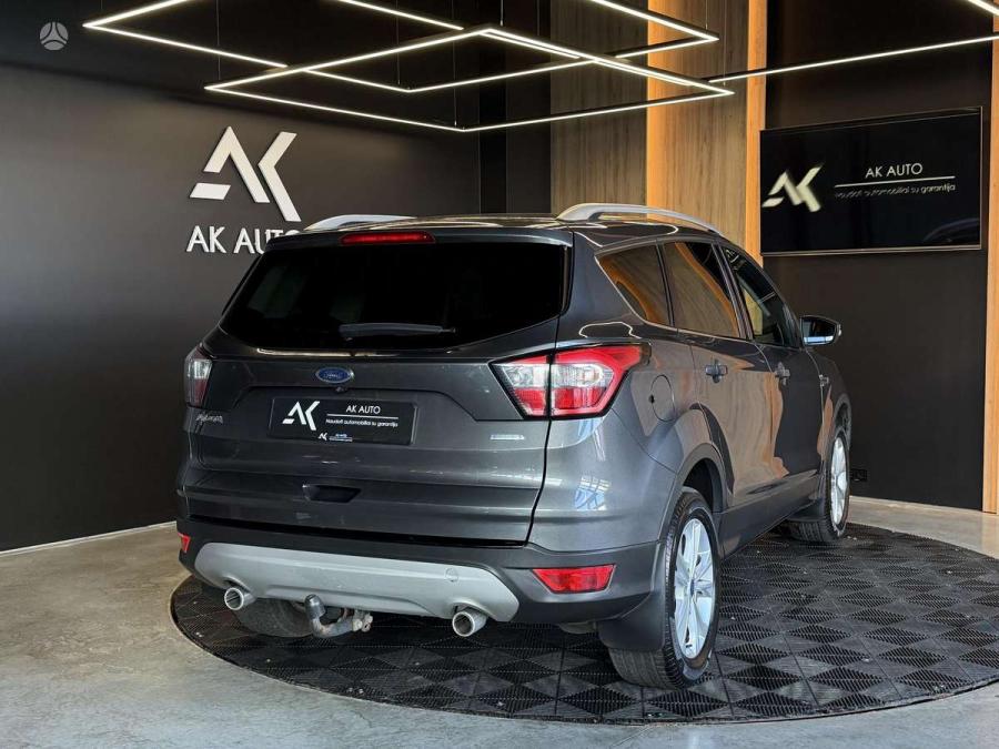Grey Ford Kuga 2017 in Kaunas, with an engine capacity of 1.50 L and mileage of 195 thousand km for 9490 €, photo 12 on AUTOMOTO.COM.LV