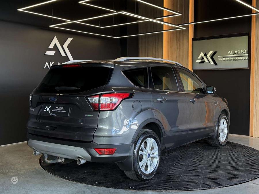 Grey Ford Kuga 2017 in Kaunas, with an engine capacity of 1.50 L and mileage of 195 thousand km for 9490 €, photo 13 on AUTOMOTO.COM.LV