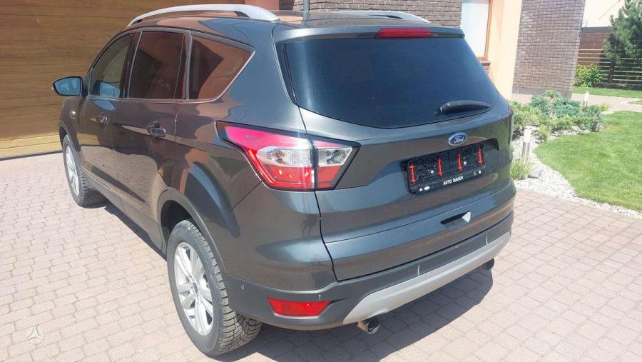 Grey Ford Kuga 2017 in Kaunas, with an engine capacity of 1.50 L and mileage of 210 thousand km for 7490 €, photo 6 on AUTOMOTO.COM.LV