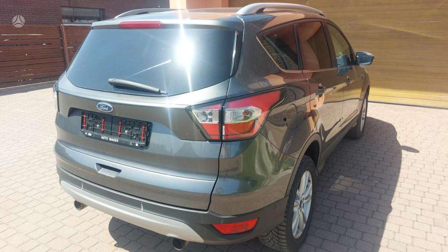 Grey Ford Kuga 2017 in Kaunas, with an engine capacity of 1.50 L and mileage of 210 thousand km for 7490 €, photo 7 on AUTOMOTO.COM.LV