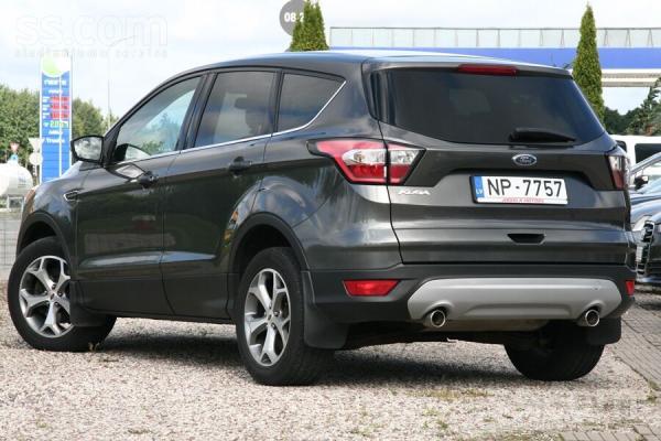 Pelēks Ford Kuga 2017 Tukums, ar dzinēja tilpumu 2.00 L un nobraukumu 202 tūkst. km par 11650 €, foto 4 vietnē AUTOMOTO.COM.LV