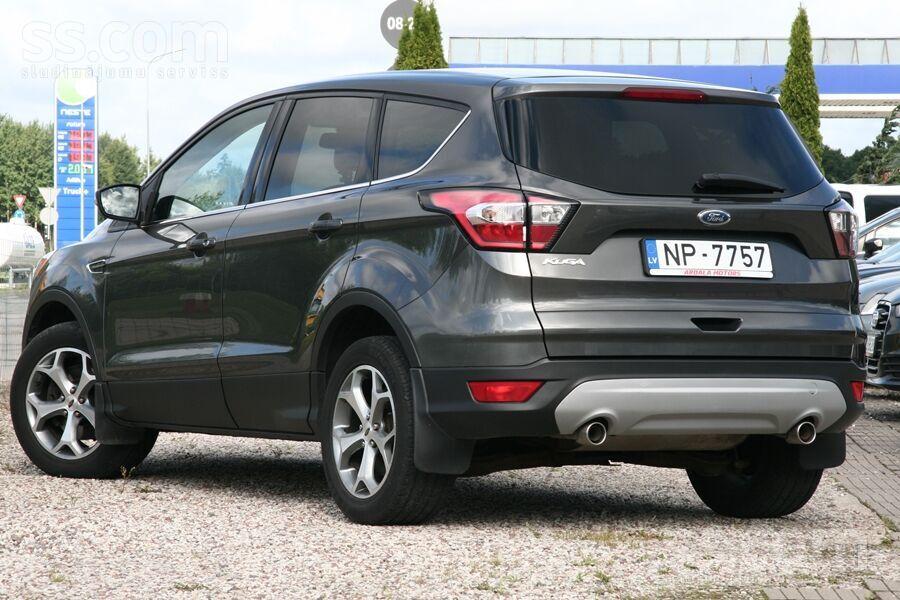 Grey Ford Kuga 2017 in Tukums, with an engine capacity of 2.00 L and mileage of 202 thousand km for 11650 €, photo 5 on AUTOMOTO.COM.LV