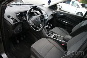 Grey Ford Kuga 2017 in Tukums, with an engine capacity of 2.00 L and mileage of 202 thousand km for 11650 €, photo 6 on AUTOMOTO.COM.LV