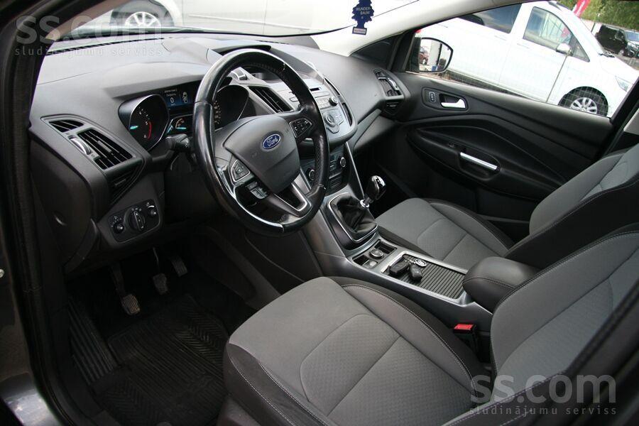 Grey Ford Kuga 2017 in Tukums, with an engine capacity of 2.00 L and mileage of 202 thousand km for 11650 €, photo 6 on AUTOMOTO.COM.LV