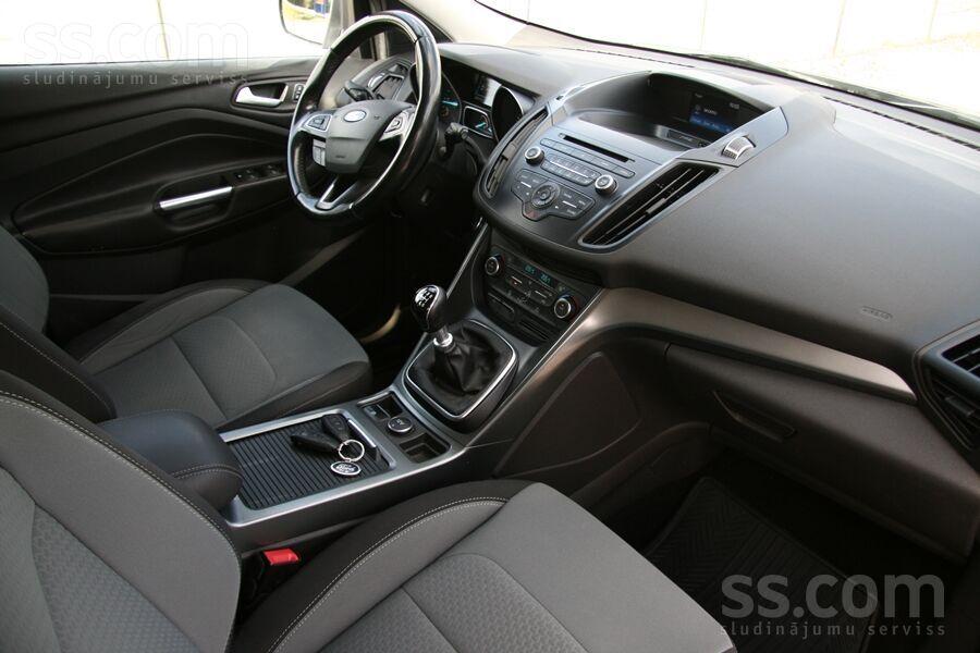 Grey Ford Kuga 2017 in Tukums, with an engine capacity of 2.00 L and mileage of 202 thousand km for 11650 €, photo 8 on AUTOMOTO.COM.LV