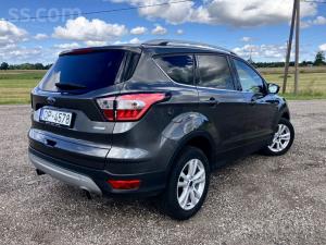 Grey Ford Kuga 2017 in Talsi, with an engine capacity of 1.50 L and mileage of 89 thousand km for 11999 €, photo 4 on AUTOMOTO.COM.LV